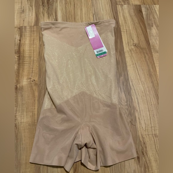 SPANX | Intimates & Sleepwear | Nwt Spanx Star Power Super High Girl ...